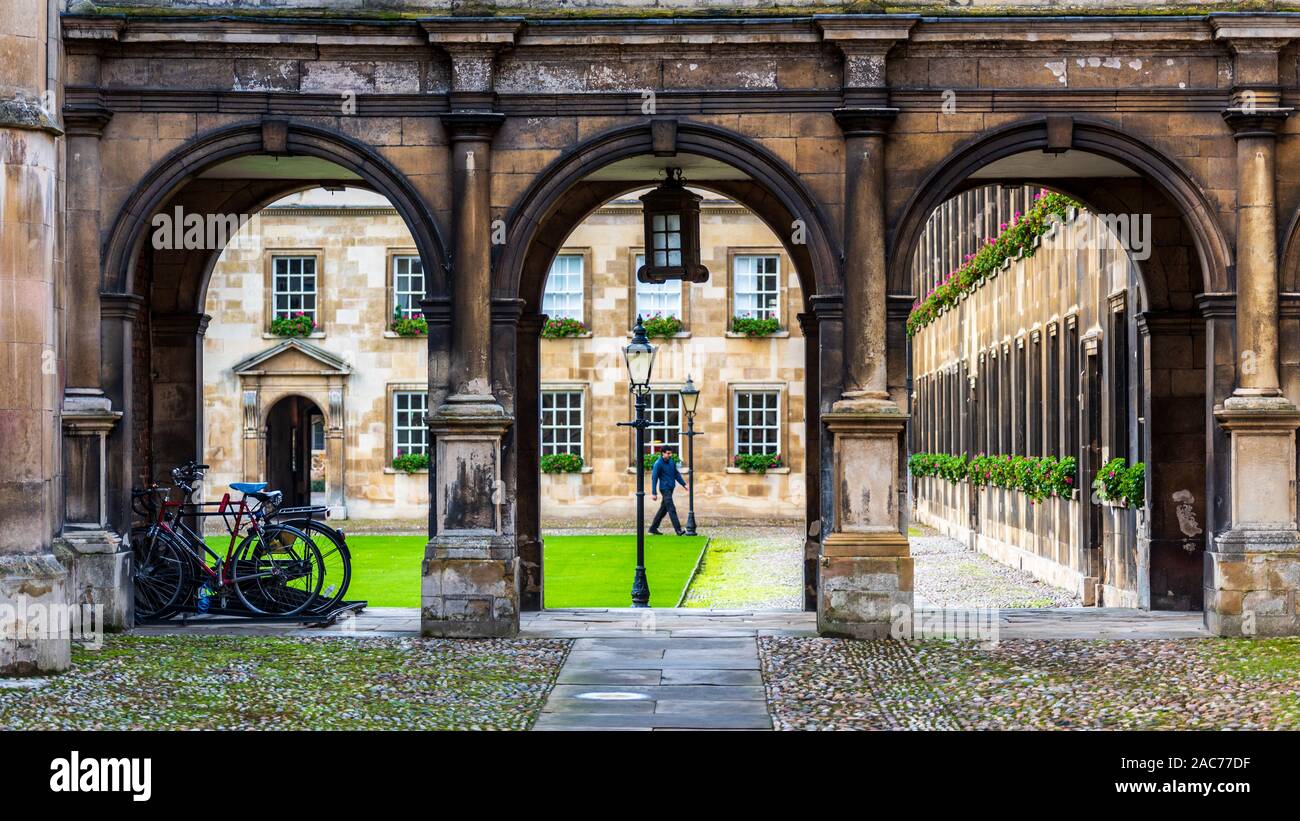 Old court at peterhouse college hi-res stock photography and images - Alamy