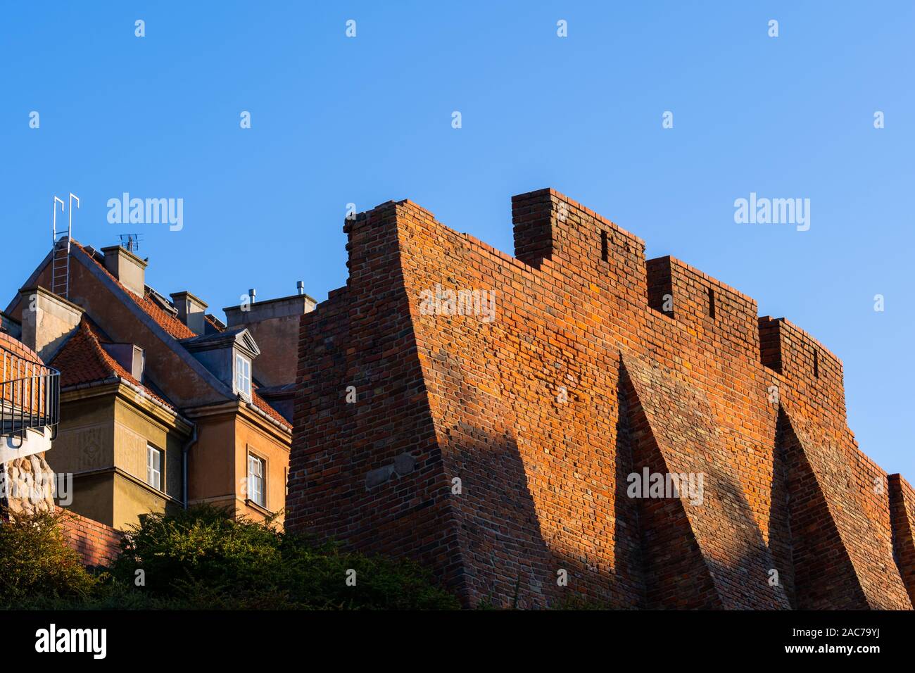 Buttress wall hi-res stock photography and images - Alamy