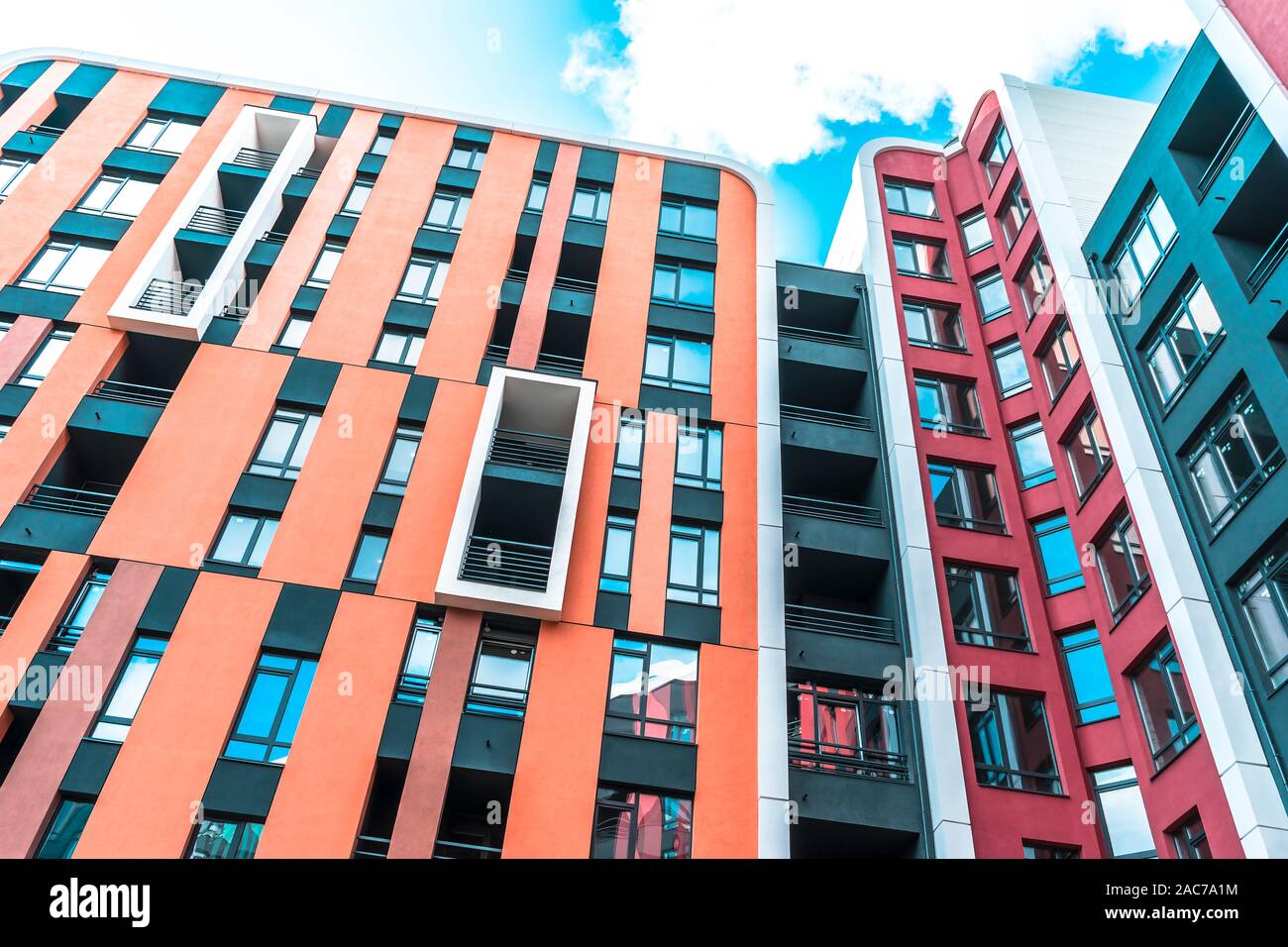 Facade geometry hi-res stock photography and images - Alamy