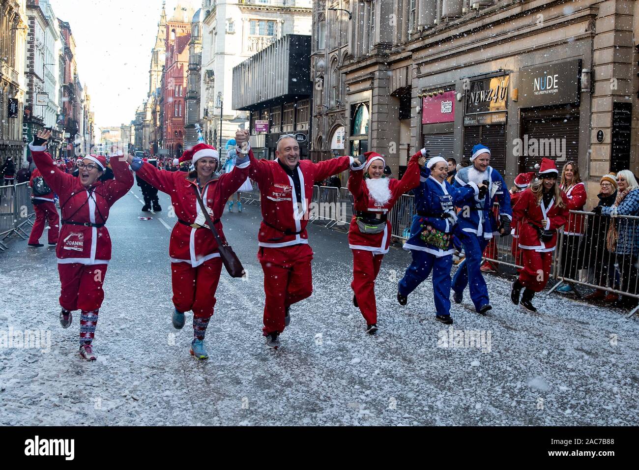 Santa dash liverpool hi-res stock photography and images - Alamy