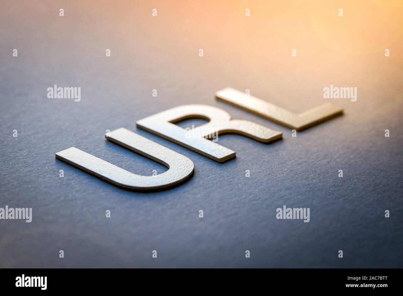 Url font hi-res stock photography and images - Alamy