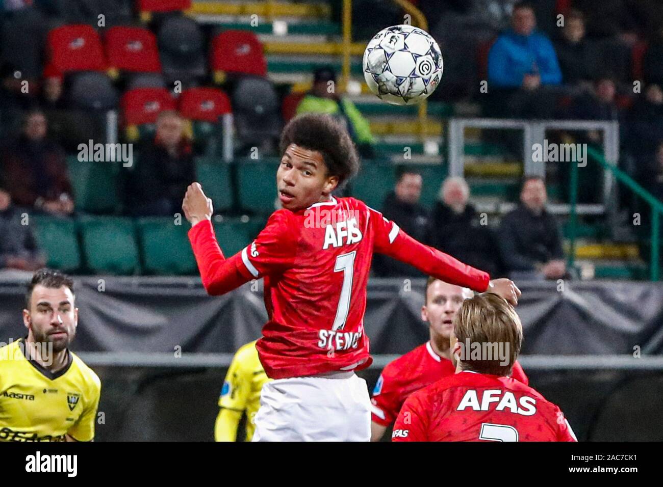 Den Haag, Netherlands. 01st Dec, 2019. DEN HAAG, 01-12-2019, Car Jeans ...