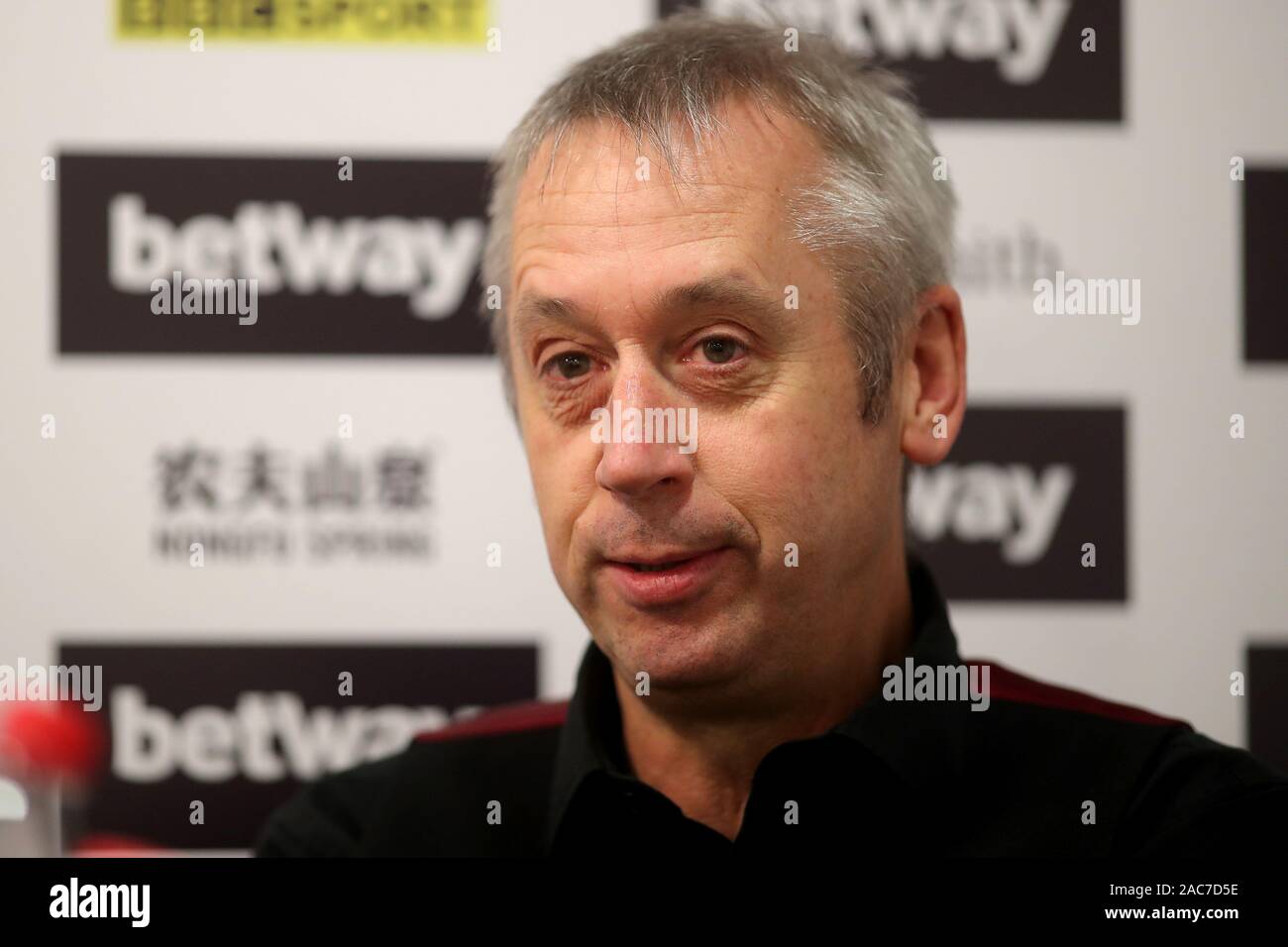 Nigel Bond during his interview on day five of the Betway UK ...