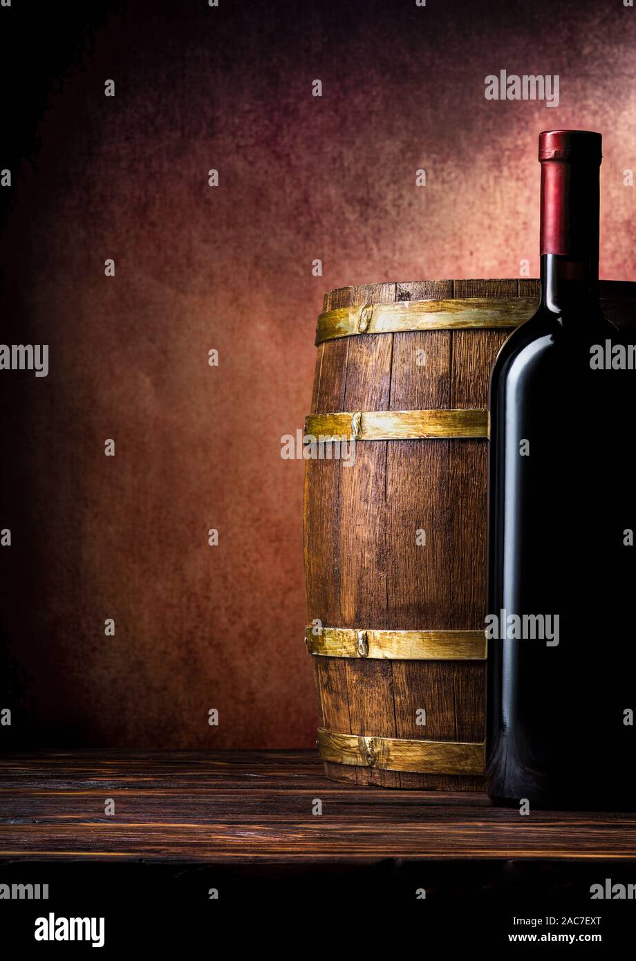 Elegant burgundy old vintage hi-res stock photography and images - Alamy