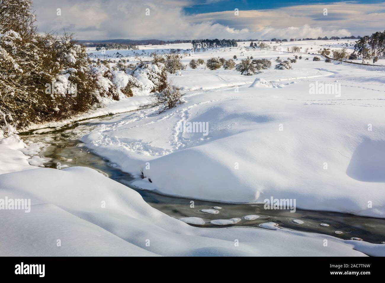 Sceneries snow capped hi-res stock photography and images - Alamy