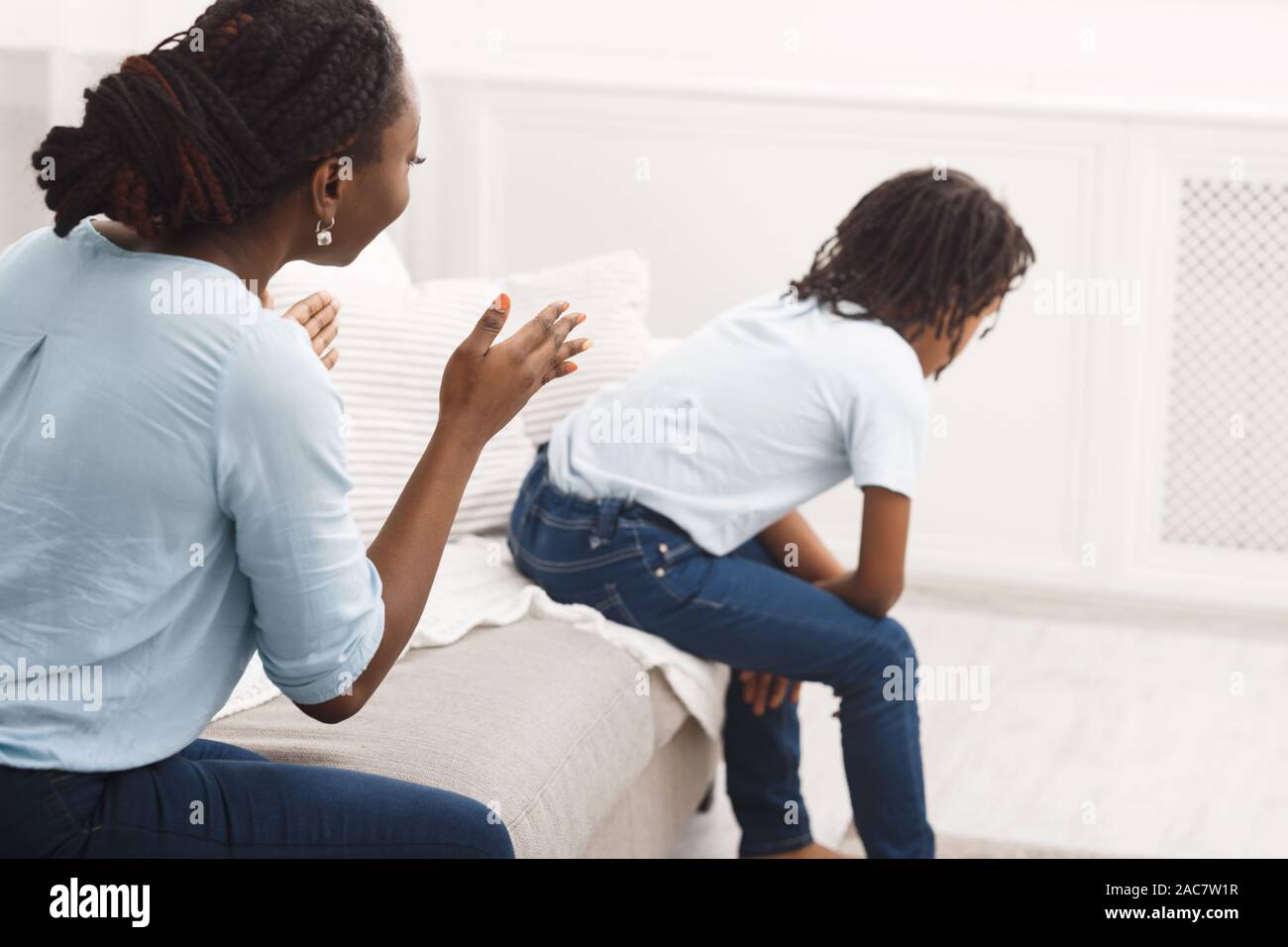 Parent discipline child yelling hi-res stock photography and images - Alamy