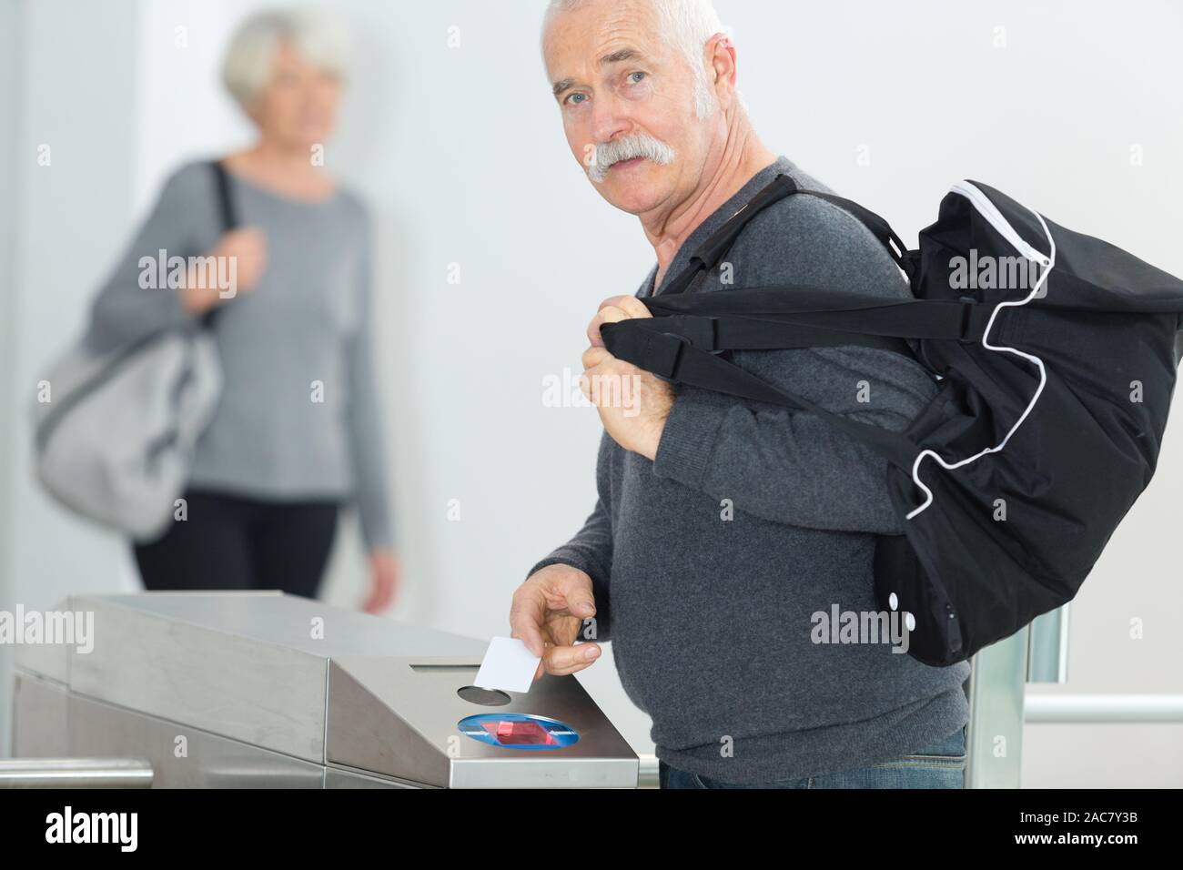 Entering gym hi-res stock photography and images - Alamy