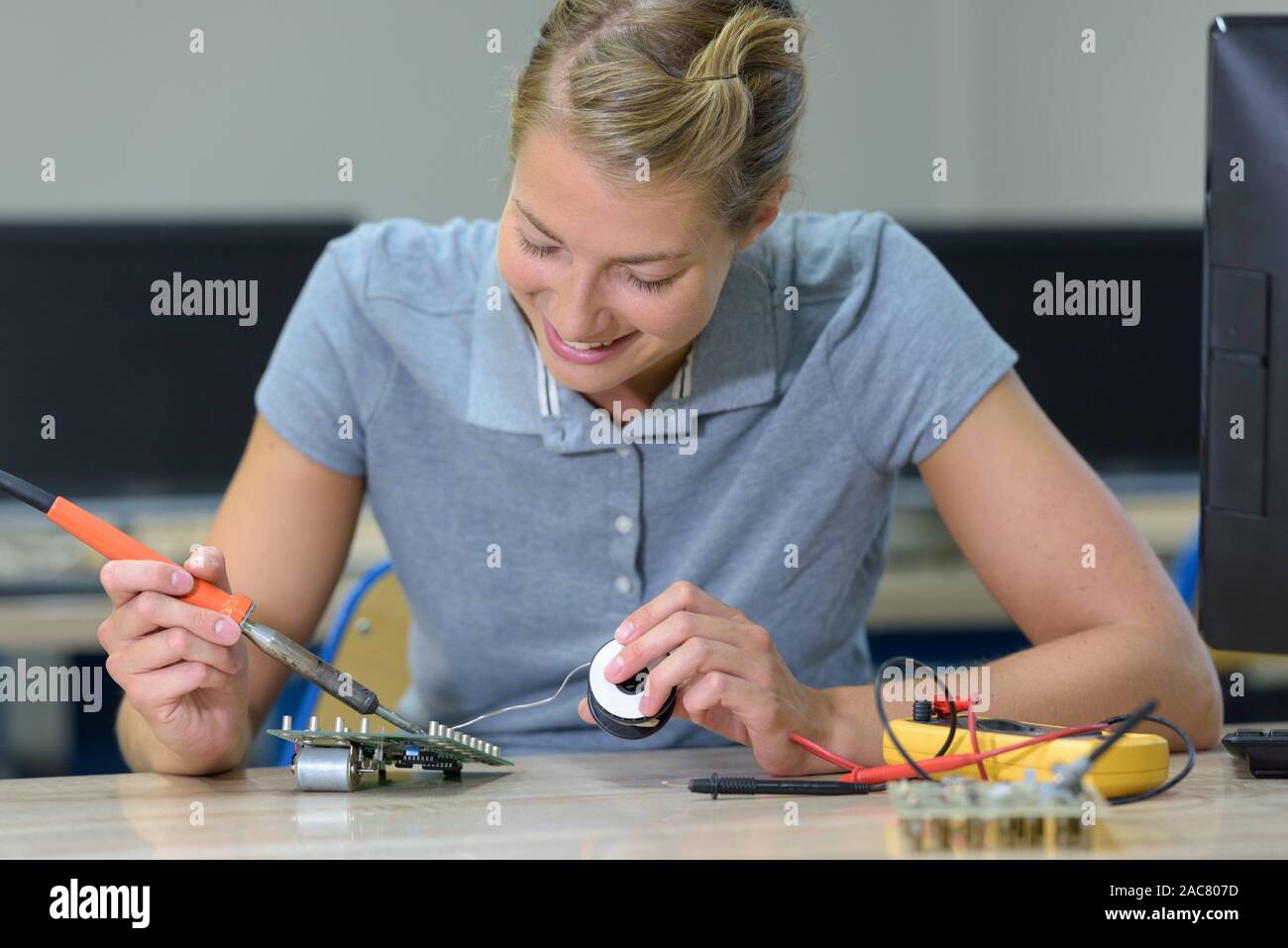 Technician welding assembly steel hi-res stock photography and images ...