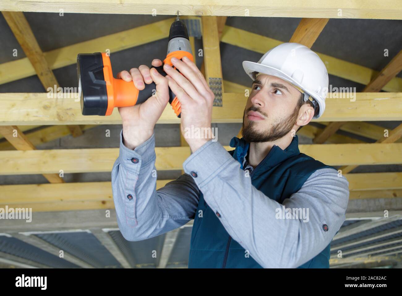 Drilling beams hi-res stock photography and images - Alamy