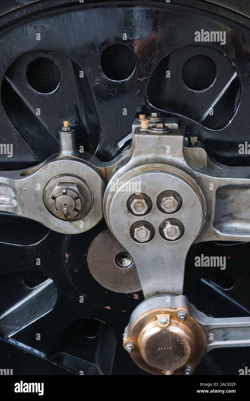 Battle of Britain Class steam locomotive 34046 Braunton running as ...