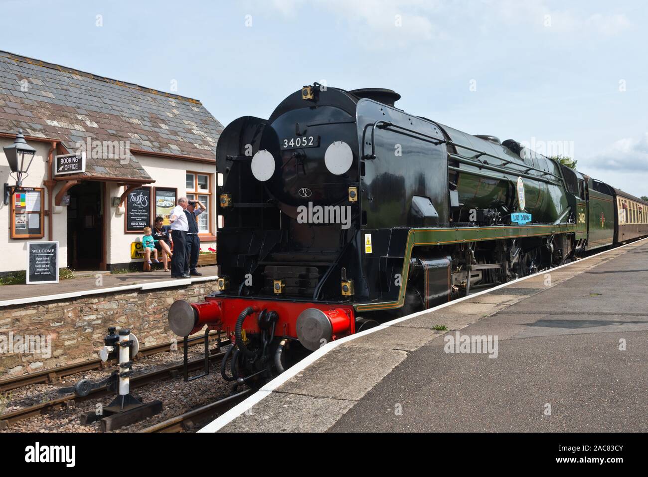 Battle of Britain Class steam locomotive 34046 Braunton running as ...