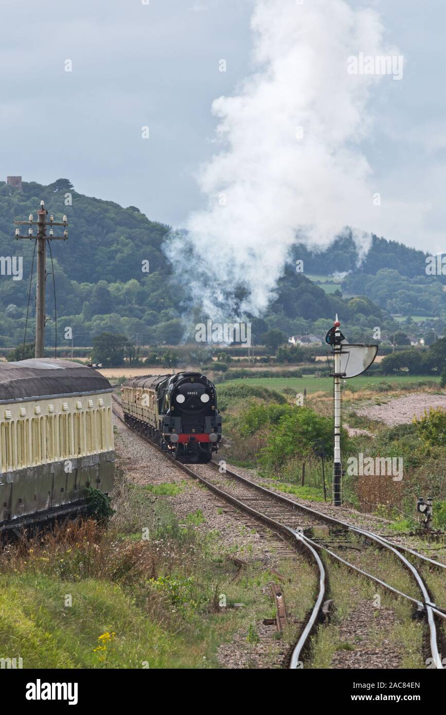 Battle of Britain Class steam locomotive 34046 Braunton running as ...