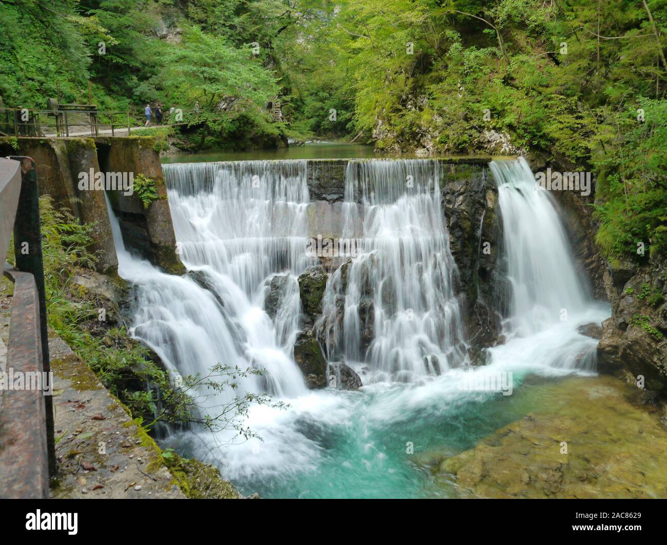 Magnifique cascade hi-res stock photography and images - Alamy