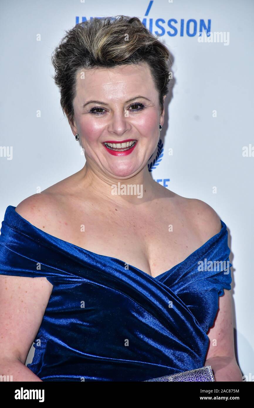 Phoebe dynevor sally hi-res stock photography and images - Alamy