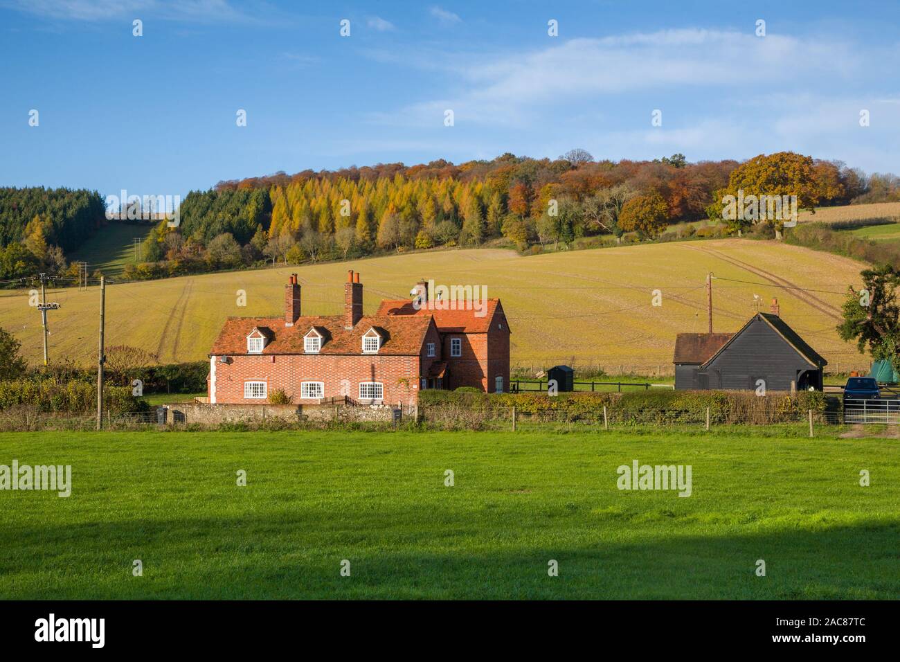 Traditional village buildings hi-res stock photography and images - Alamy