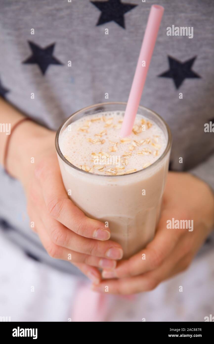 Holding milkshake hi-res stock photography and images - Alamy
