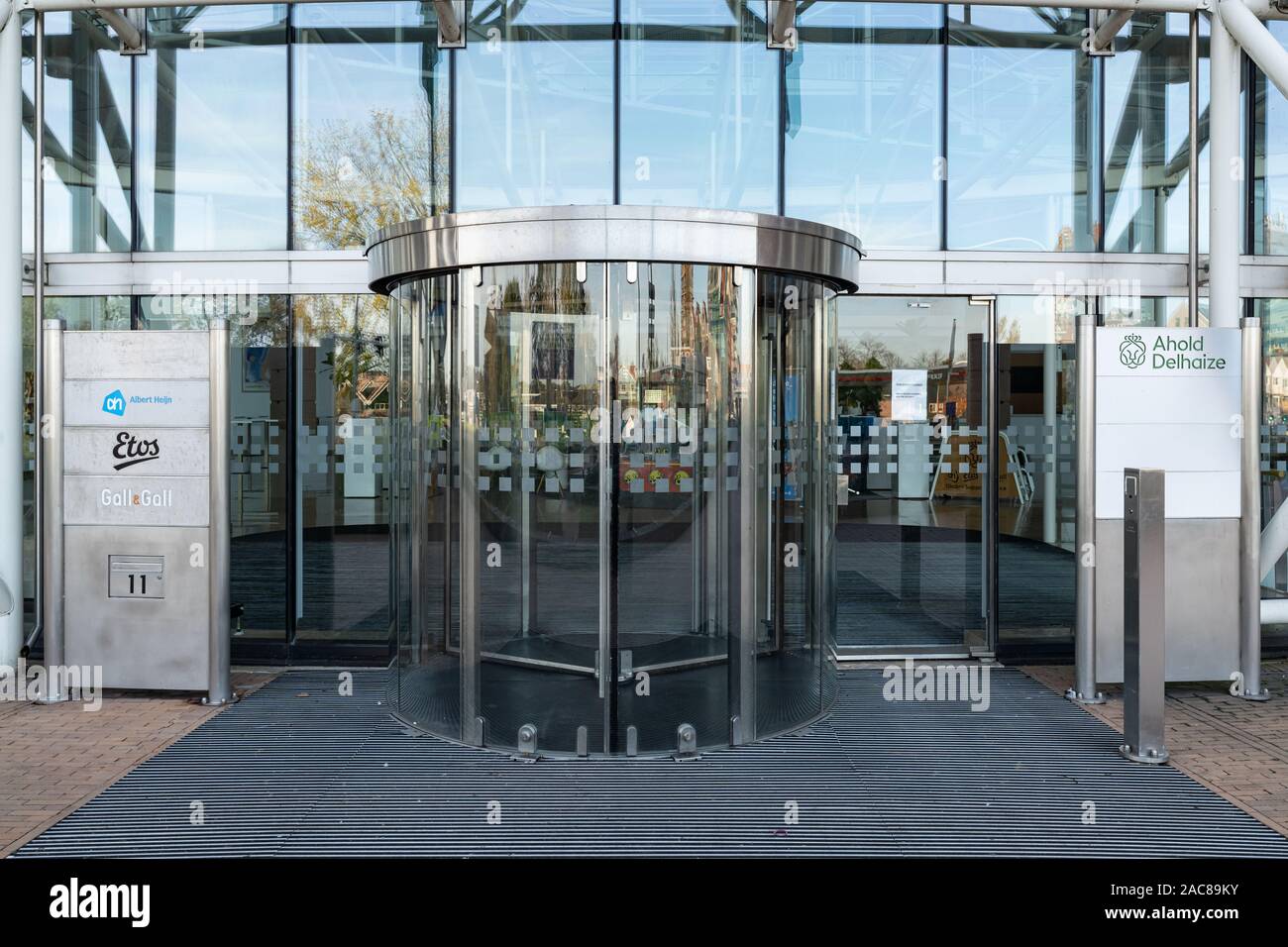 Ahold and delhaize hi-res stock photography and images - Alamy