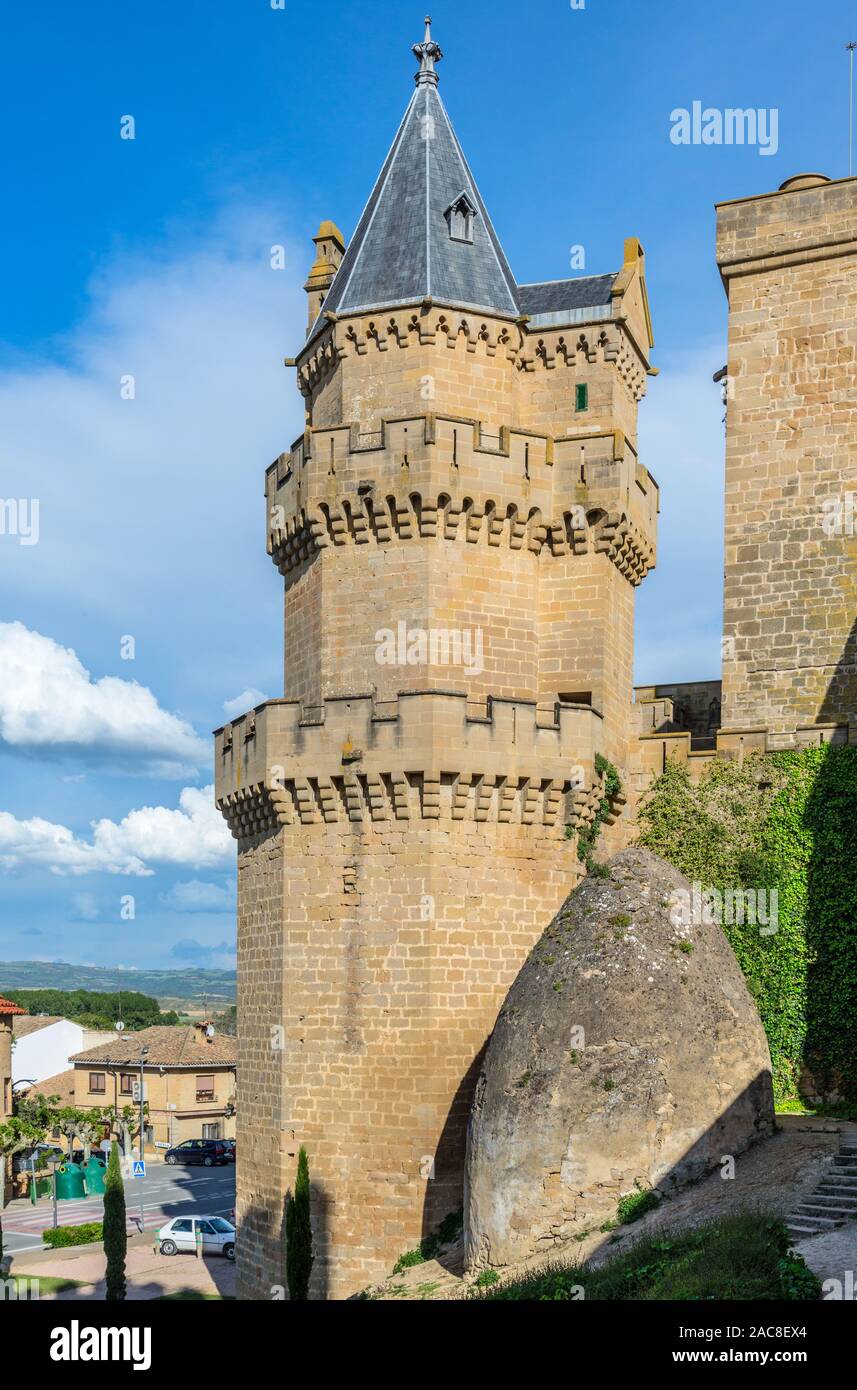 Octagonal castle tower hi-res stock photography and images - Alamy