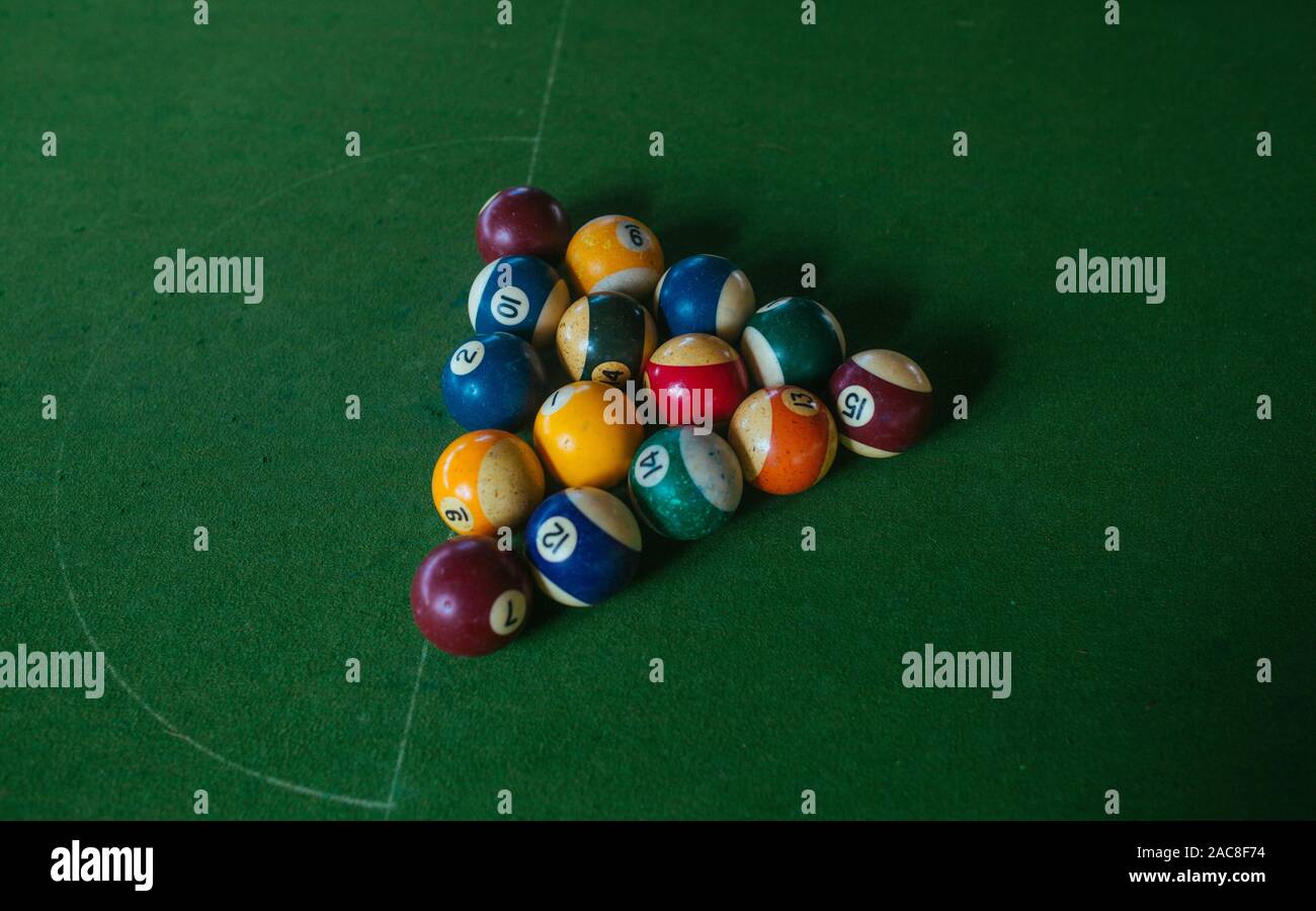 Snooker billiards pool table hi-res stock photography and images - Alamy