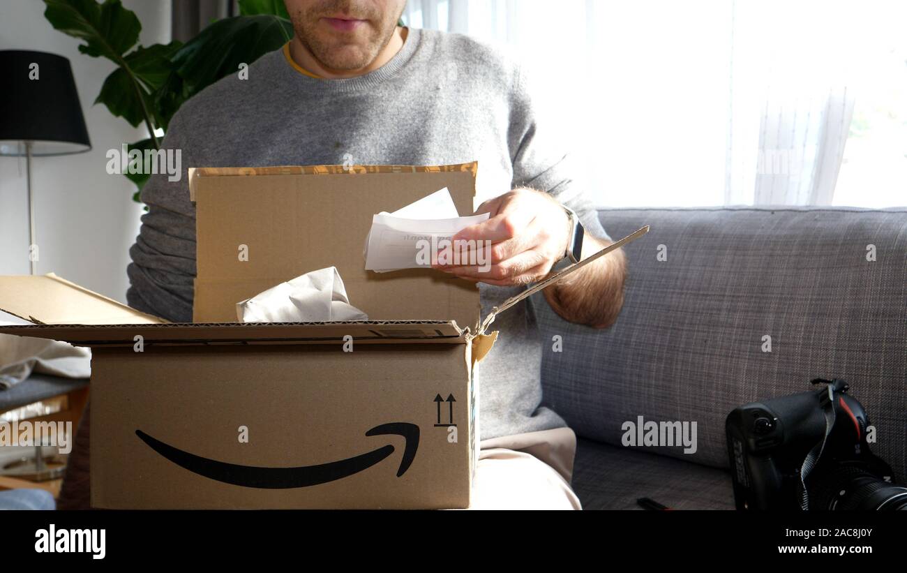 The family man amazon prime hi-res stock photography and images - Alamy