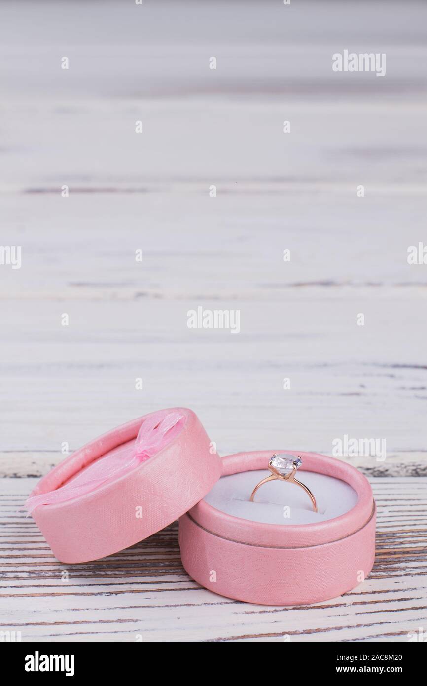 Jewelry box with golden ring Stock Photo - Alamy