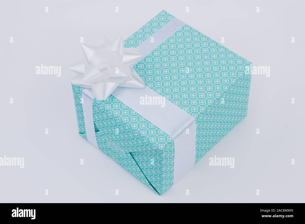 Turquoise gift box hi-res stock photography and images - Alamy
