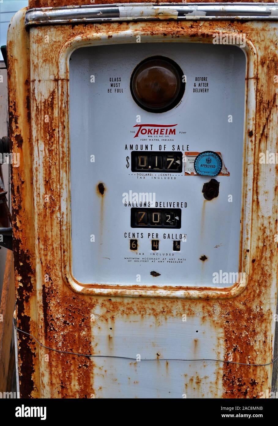 Rusty gas meter hi-res stock photography and images - Alamy