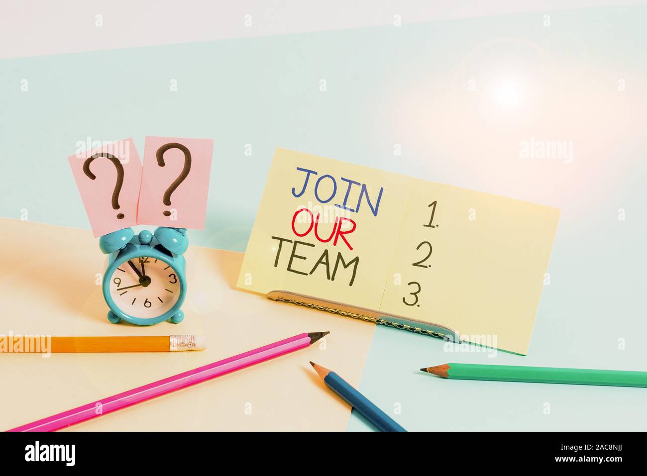 Clock placement hi-res stock photography and images - Alamy