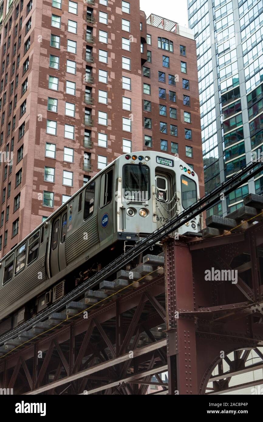 L Train, Chicago, USA Stock Photo - Alamy