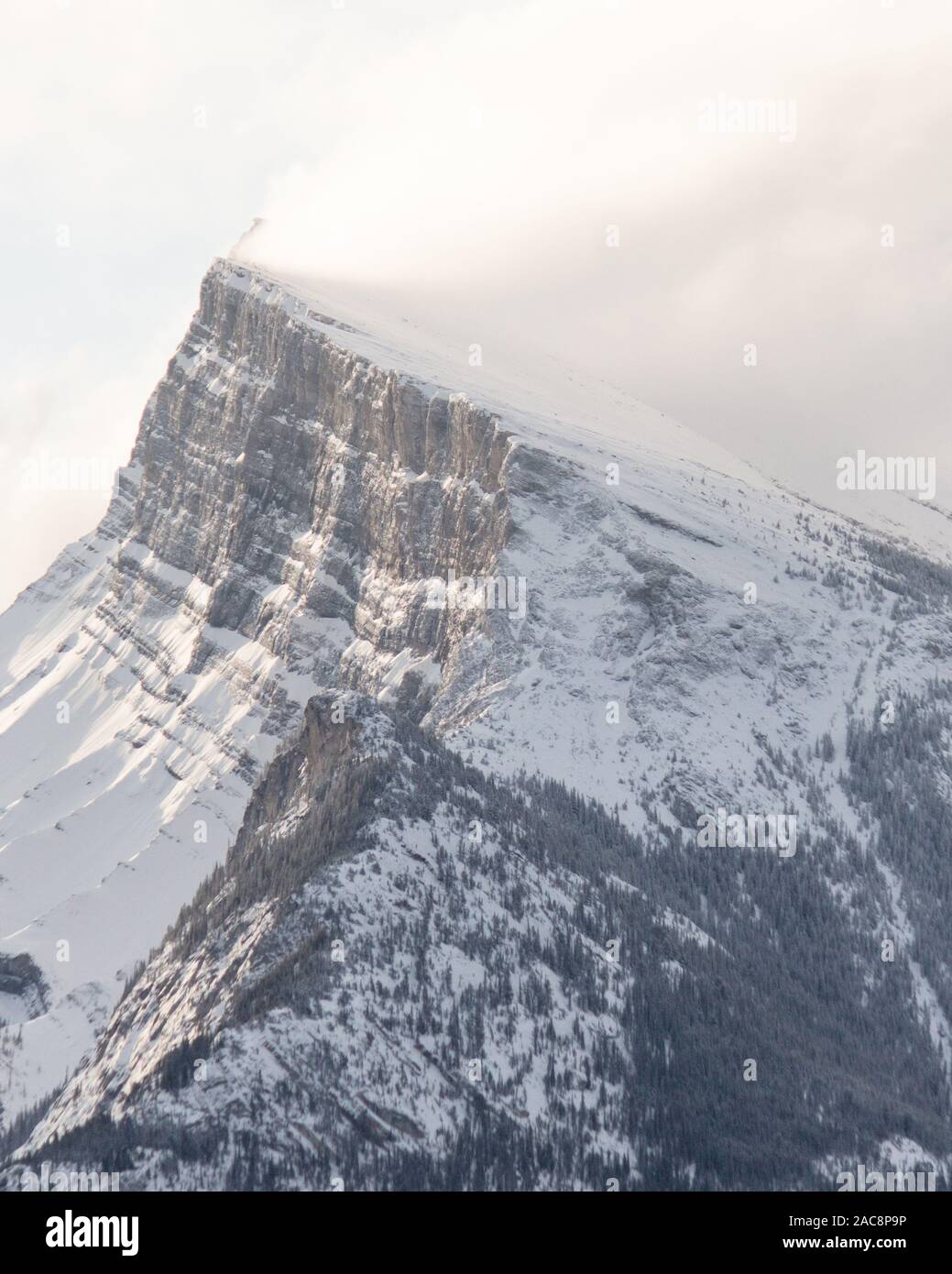Canada peak morning hi-res stock photography and images - Alamy