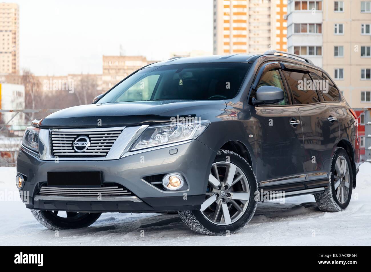 Novosibirsk, Russia - 11.28.2019: Gray Nissan Pathfinder 2015 year ...