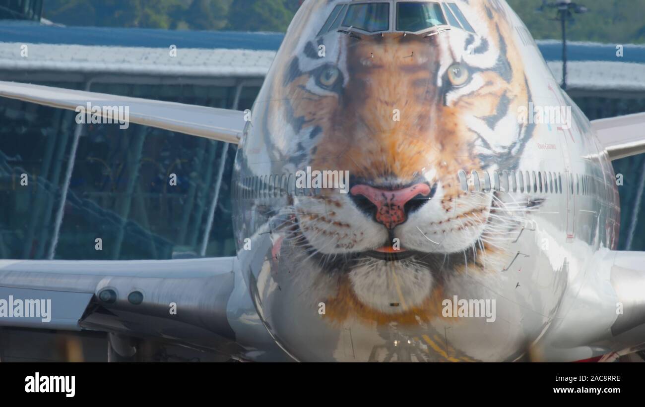 Boeing 747 rossiya flying hi-res stock photography and images - Alamy