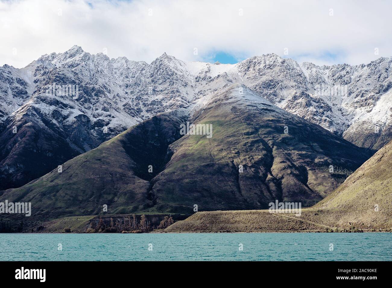 Remarkable mountains new zealand hi-res stock photography and images ...