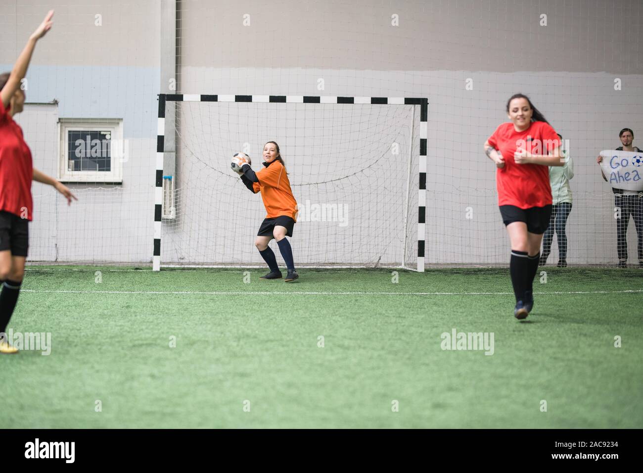 Running school gates hi-res stock photography and images - Alamy