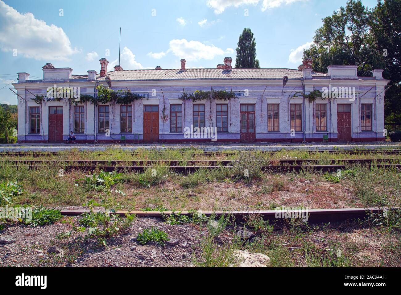 Abandoned train station Stock Photo - Alamy