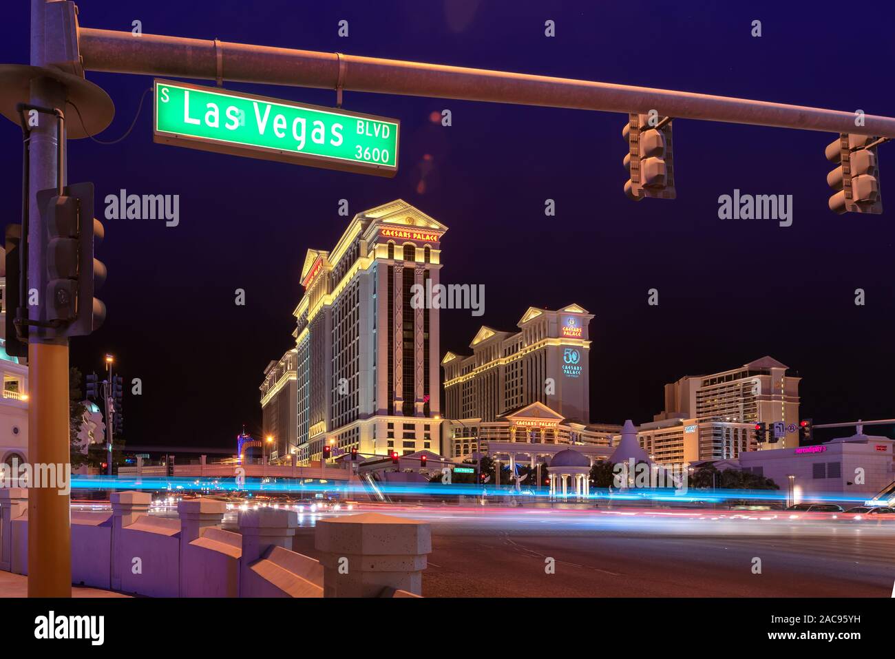 Las Vegas Boulevard at night Stock Photo - Alamy