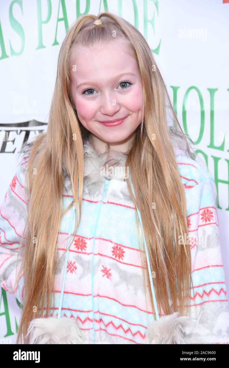 Abigail zoe lewis hi-res stock photography and images - Alamy