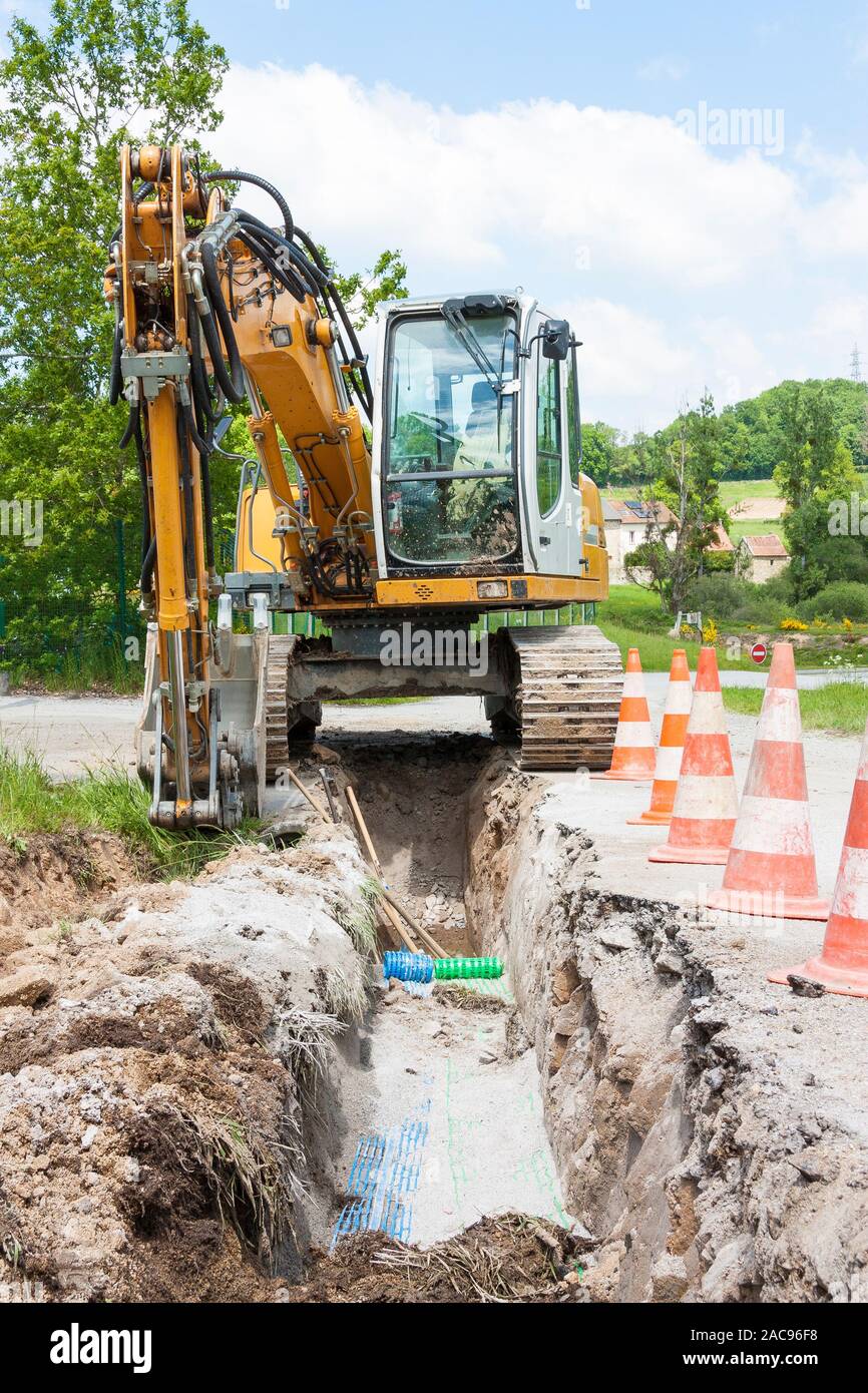 Trench digger hi-res stock photography and images - Alamy