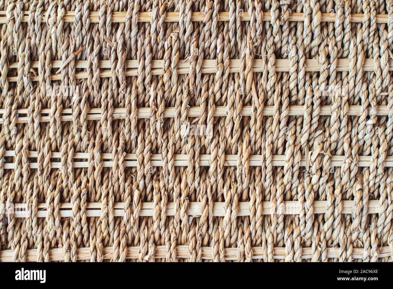 Straw texture hi-res stock photography and images - Alamy