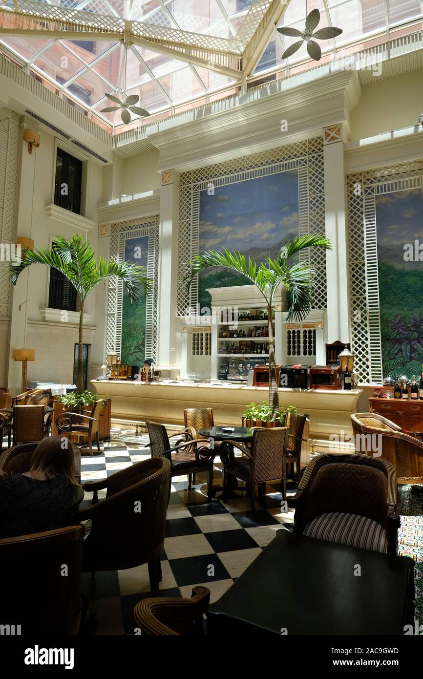 Beautiful bar hi-res stock photography and images - Alamy