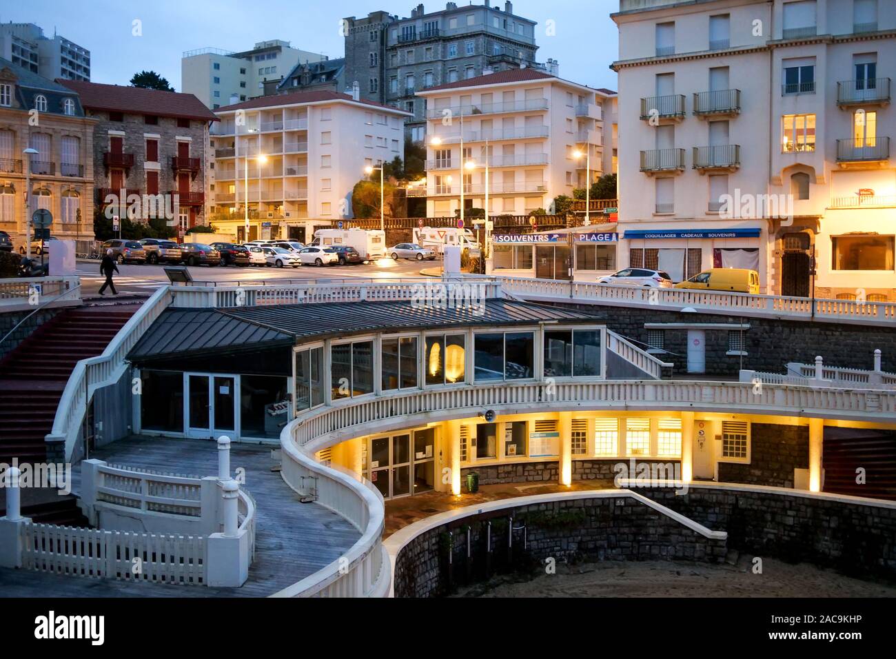 Winter view of the Port-Vieux beach at twilight, Biarritz, Pyrénées ...