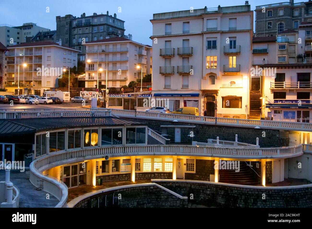 Winter view of the Port-Vieux beach at twilight, Biarritz, Pyrénées ...