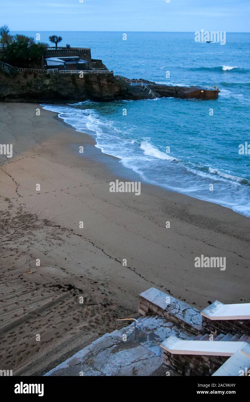 Winter view of the Port-Vieux beach at twilight, Biarritz, Pyrénées ...