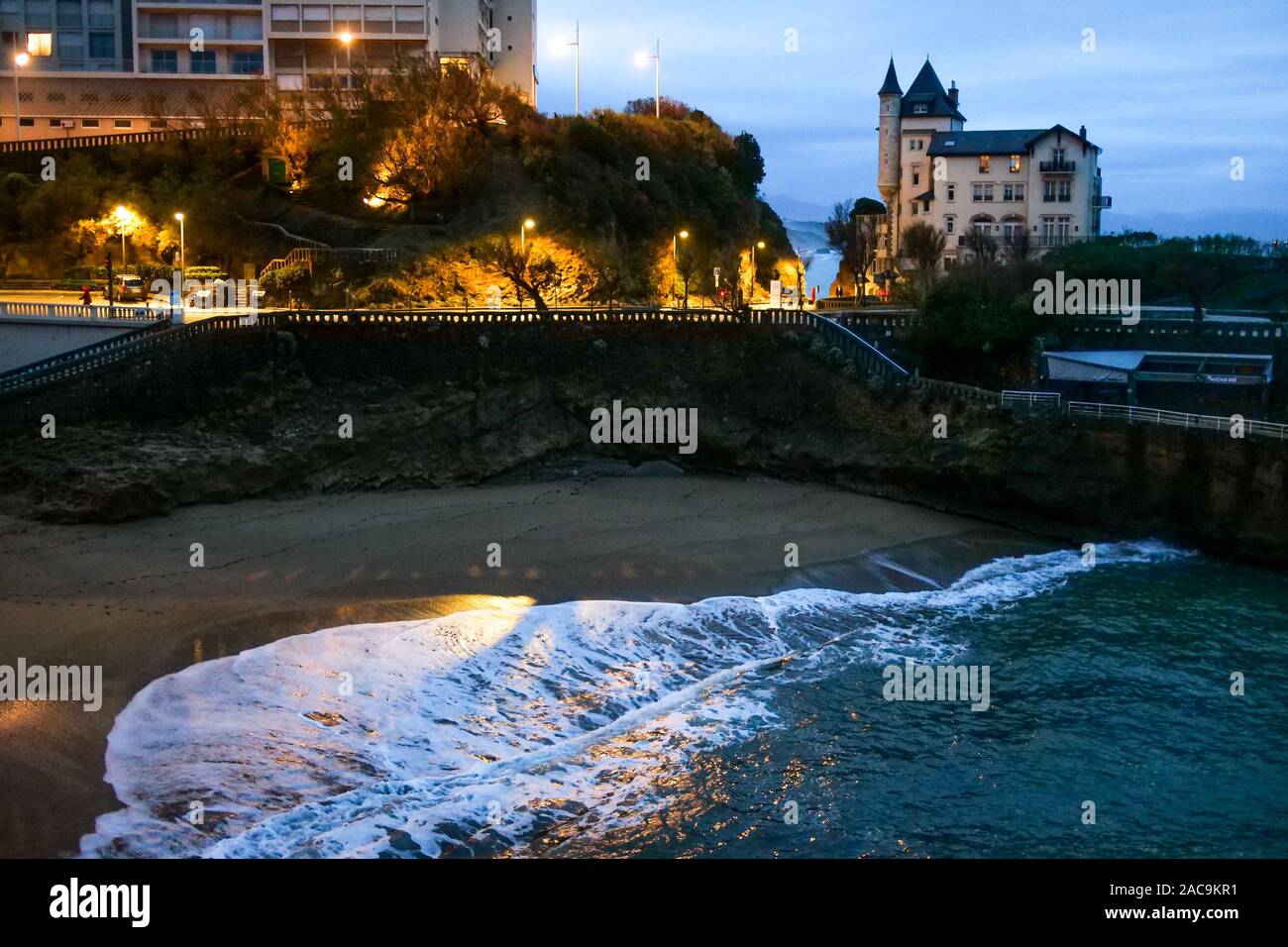 Winter view of the Port-Vieux beach at twilight, Biarritz, Pyrénées ...