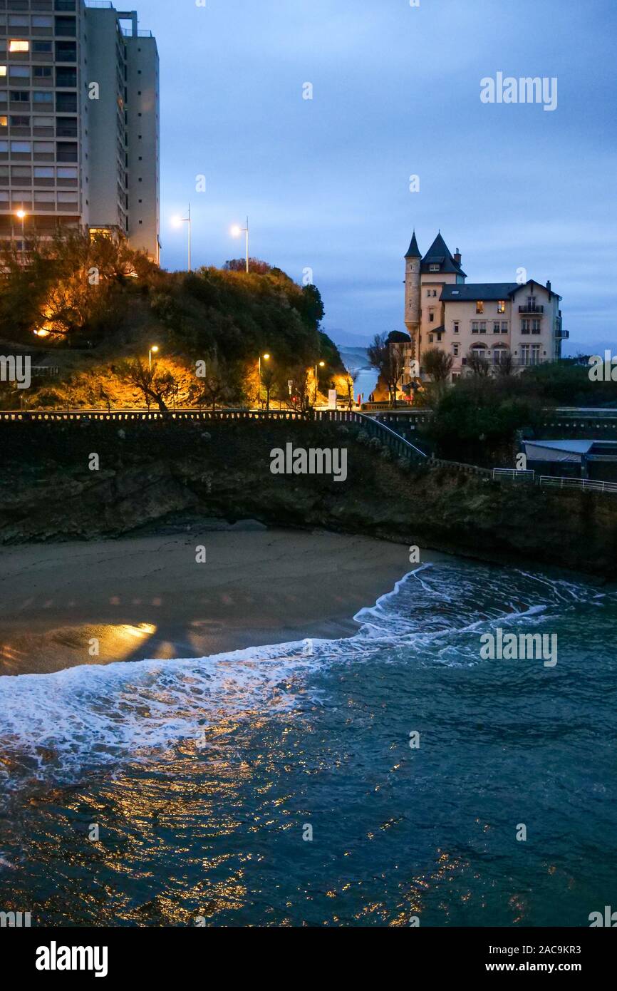 Winter view of the Port-Vieux beach at twilight, Biarritz, Pyrénées ...