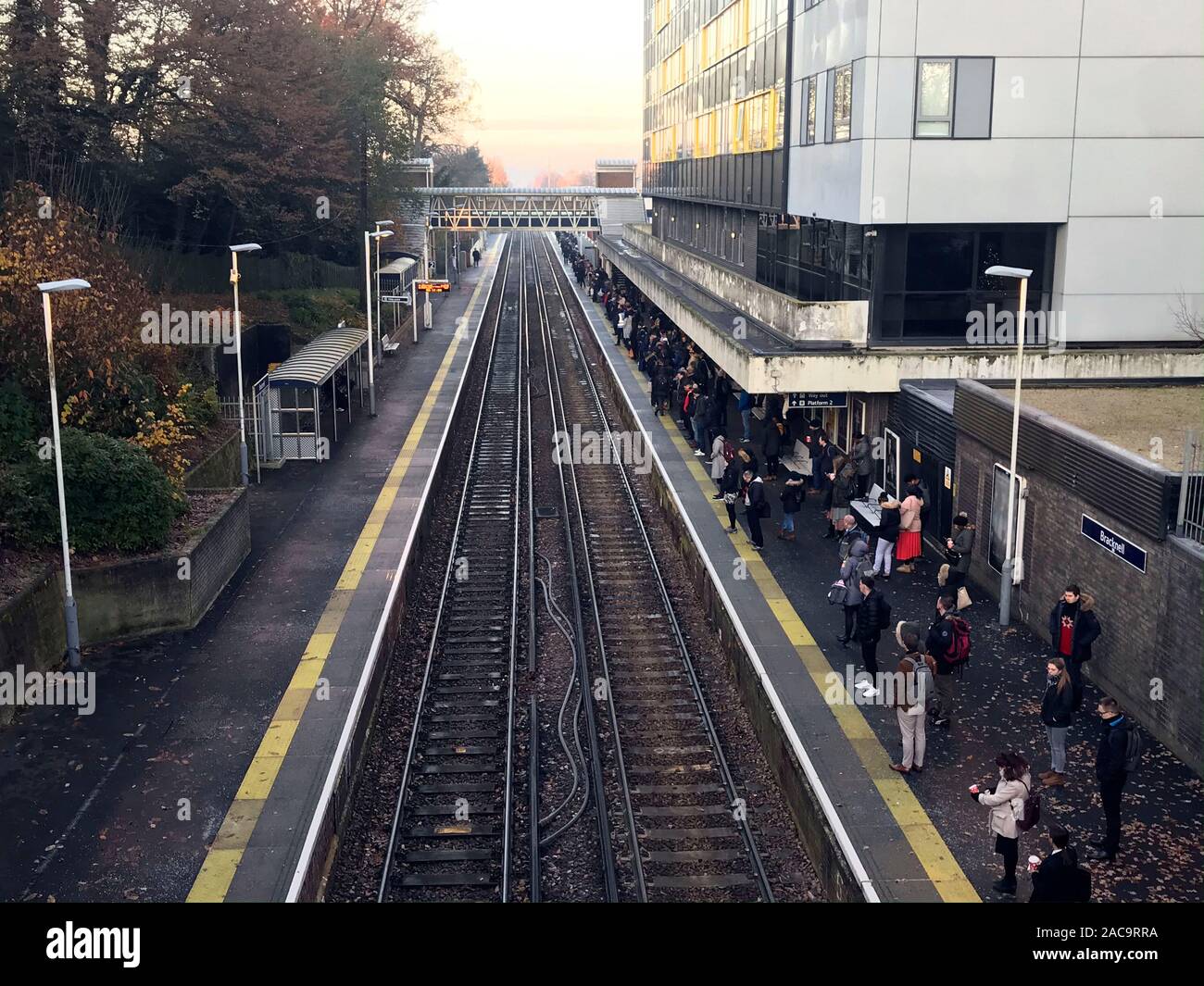 Bracknell station hi-res stock photography and images - Alamy