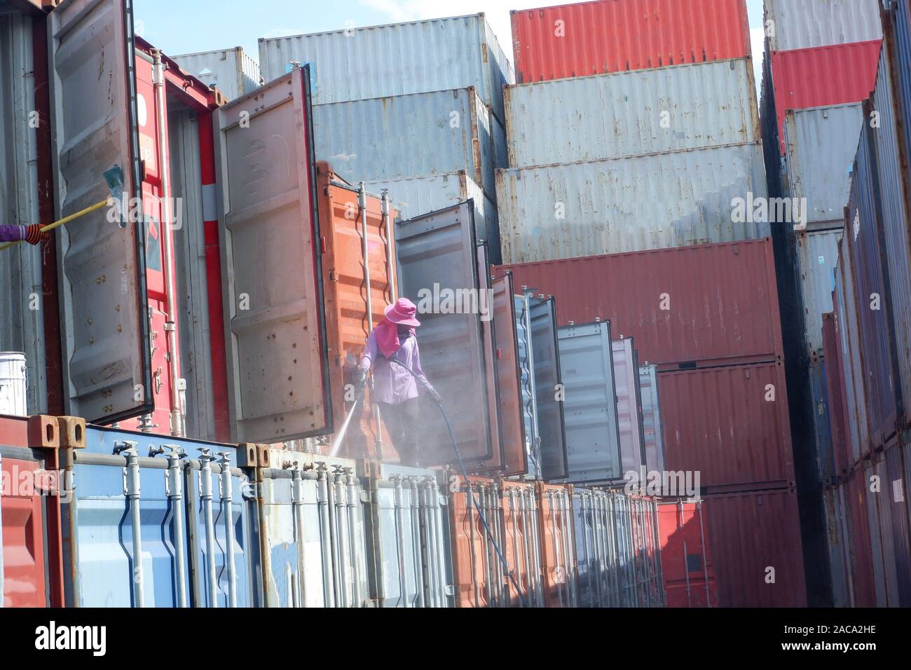 High pressure container hi-res stock photography and images - Alamy