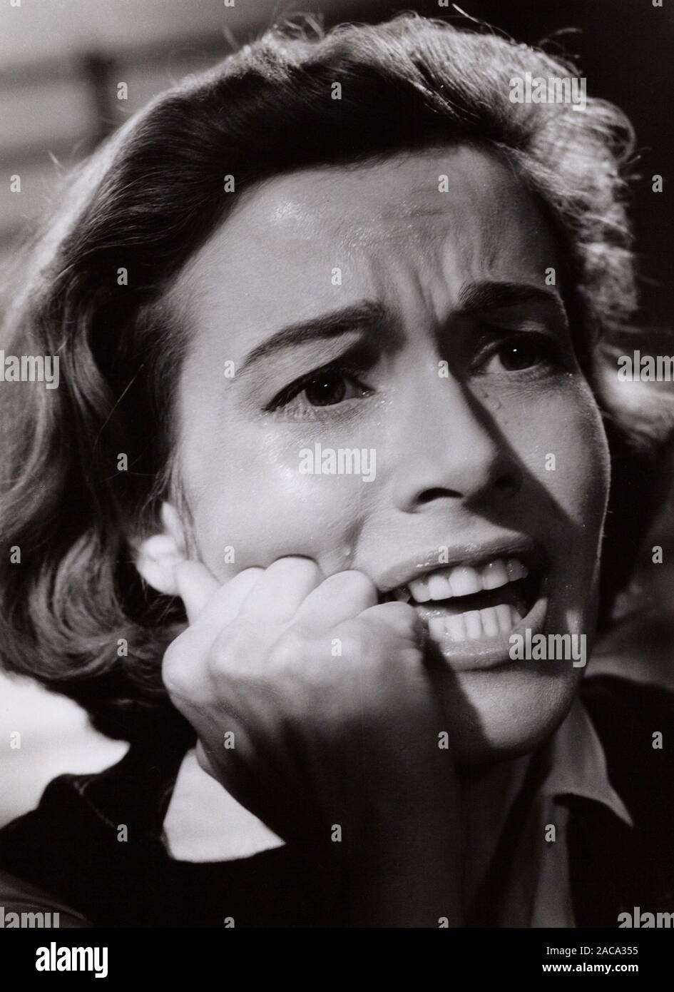 Elisabeth Müller, Schweizer Schauspielerin, im Spielfilm "Gestehen Sie ...