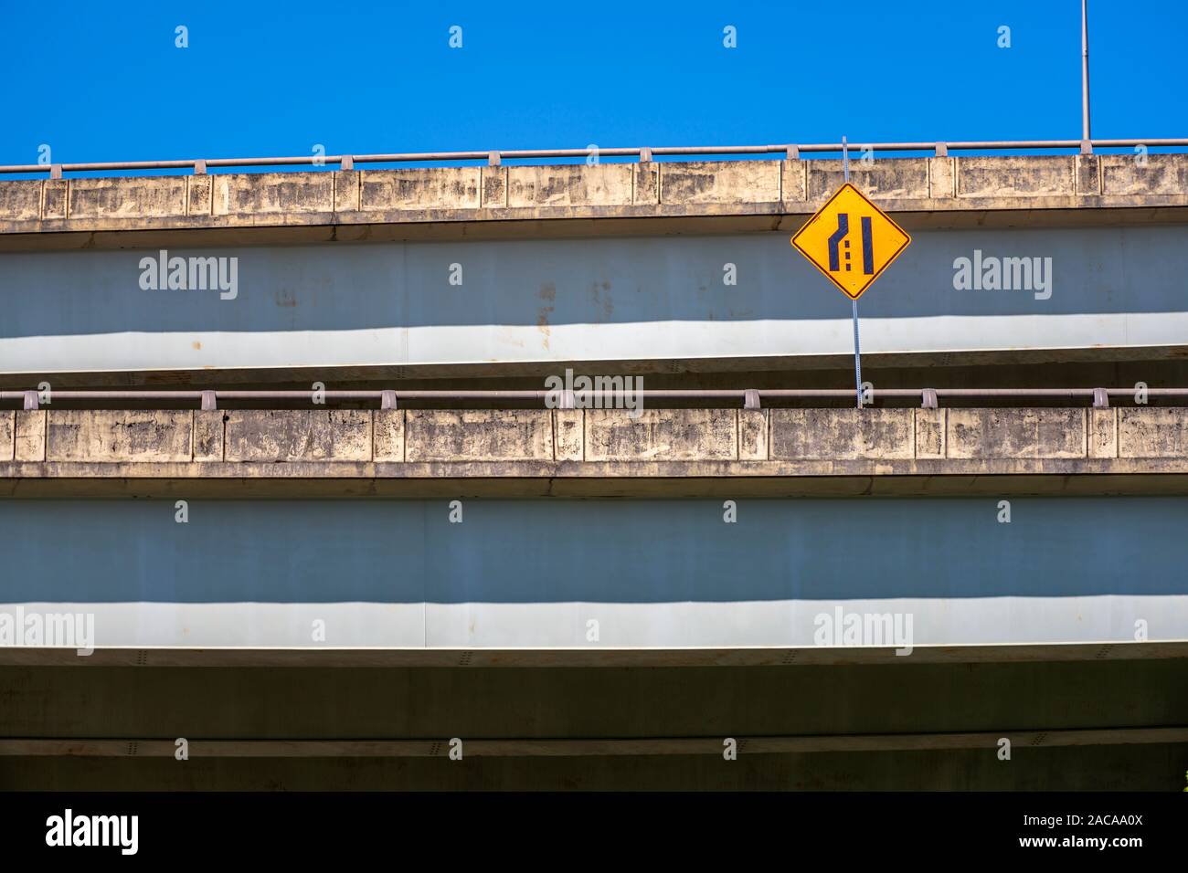 Narrowing hi-res stock photography and images - Alamy