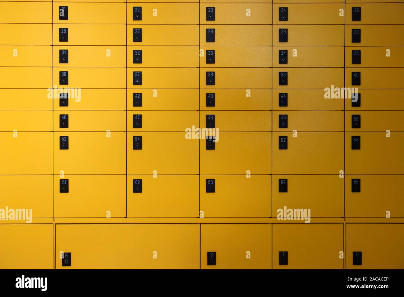 Lockbox hi-res stock photography and images - Alamy